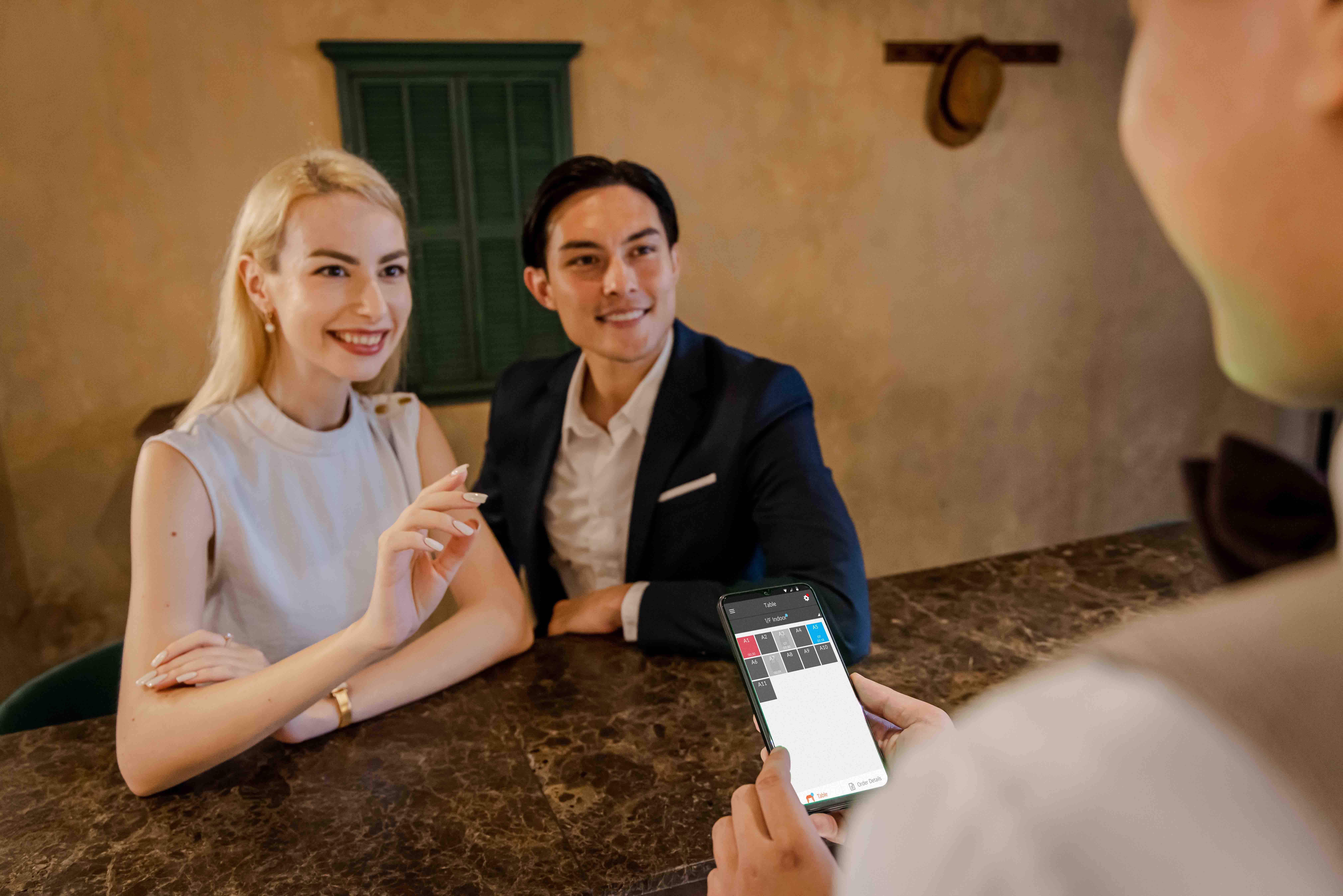 mPOS | Restaurant Mobile POS System | Eats365